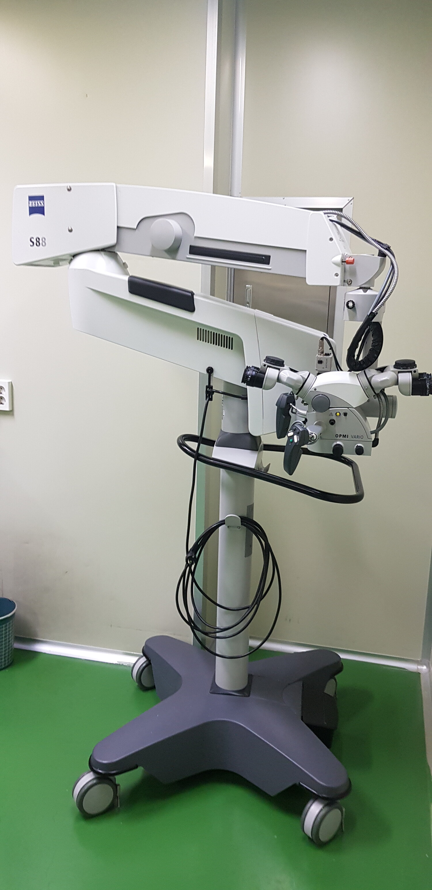 수술현미경-자이스(S88)