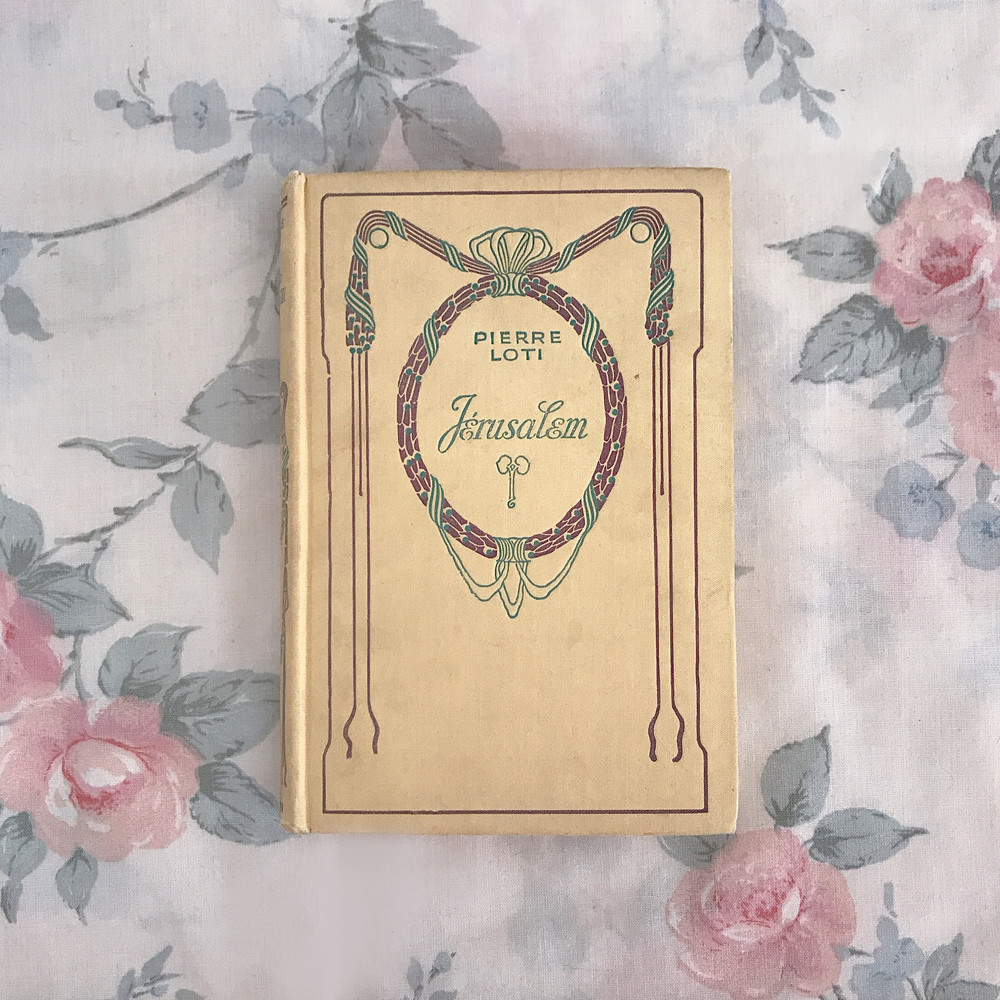 1930s French vintage pocket book