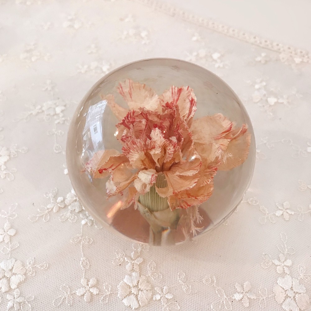 vintage flower paperweights, UK
