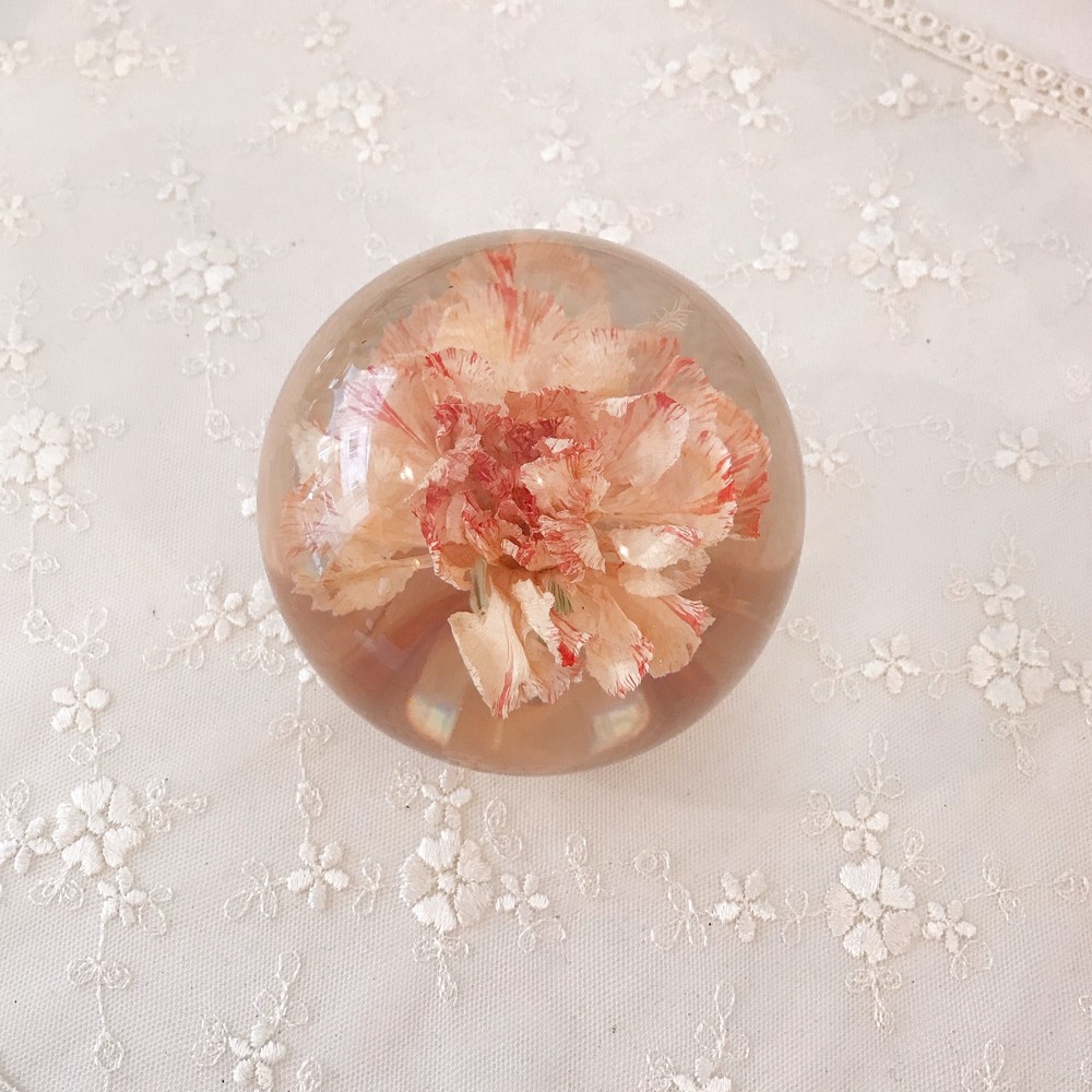 vintage flower paperweights, UK