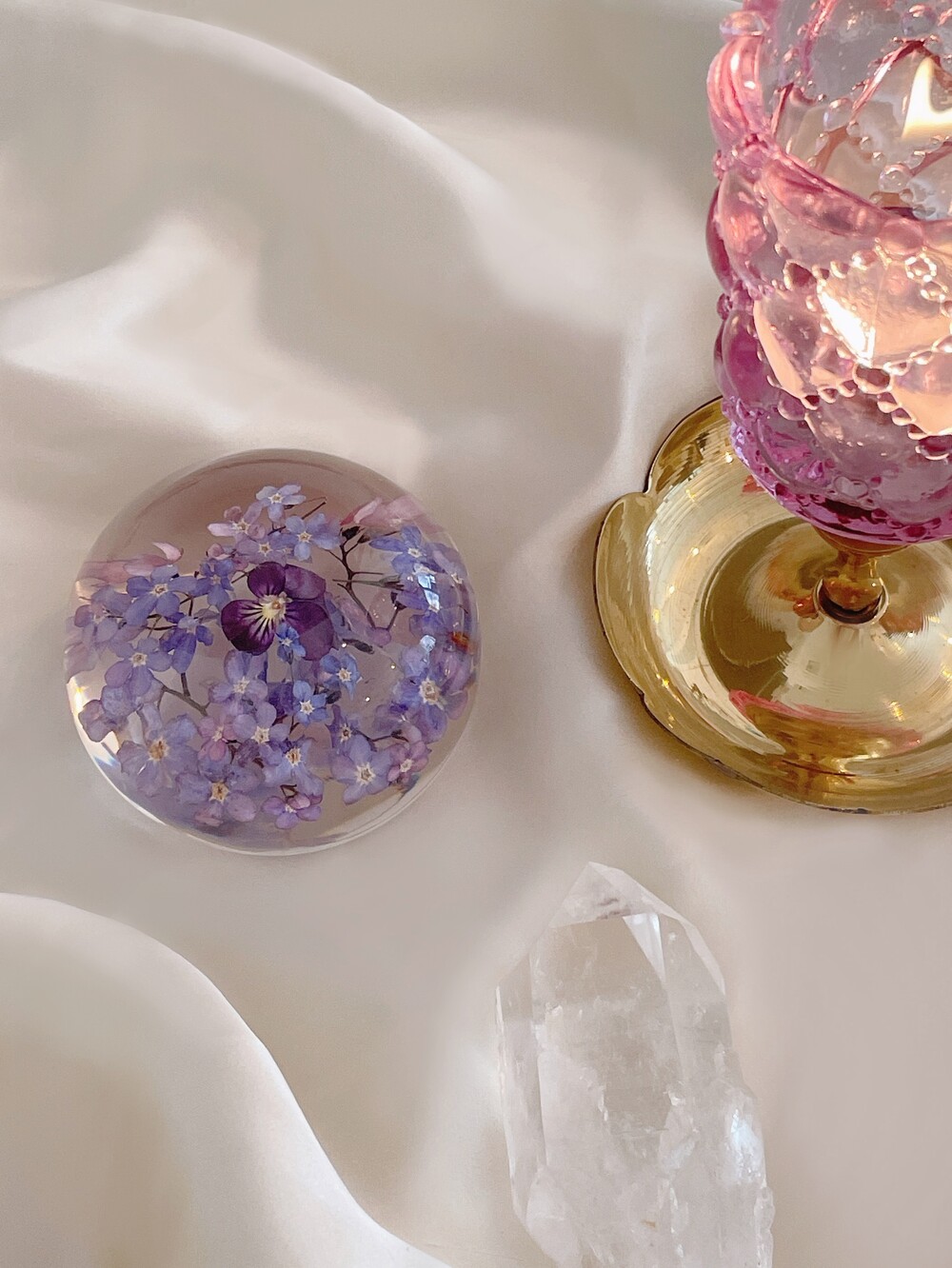 vintage forget me not paperweight, UK