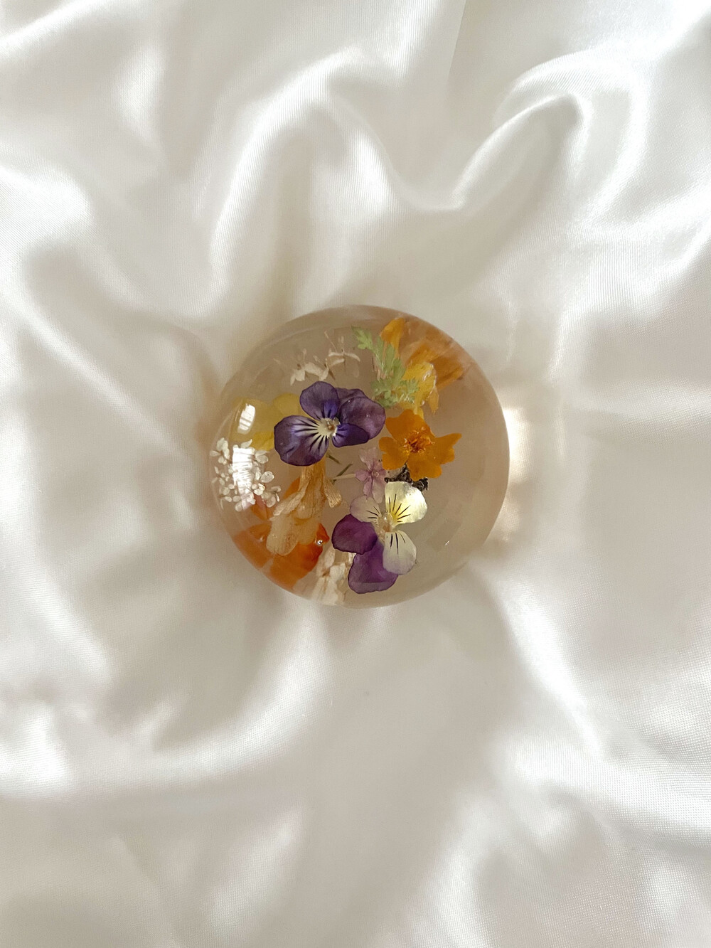 vintage pansy flower paperweight, England