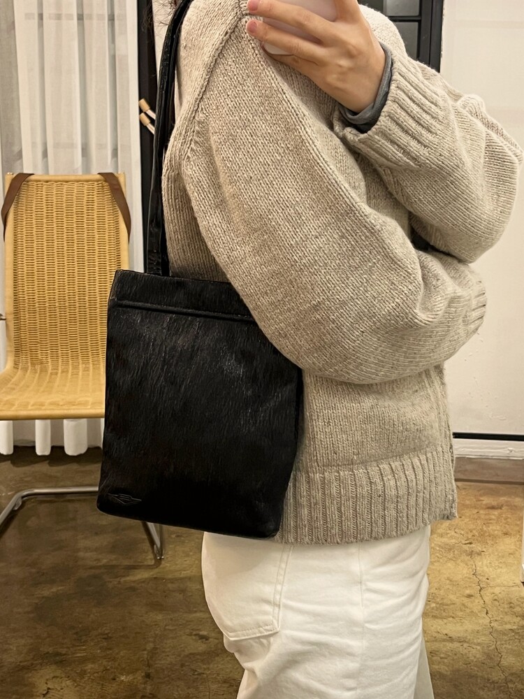 BOTTEGA VENETA Enamel Crease Leather Clasp Bag