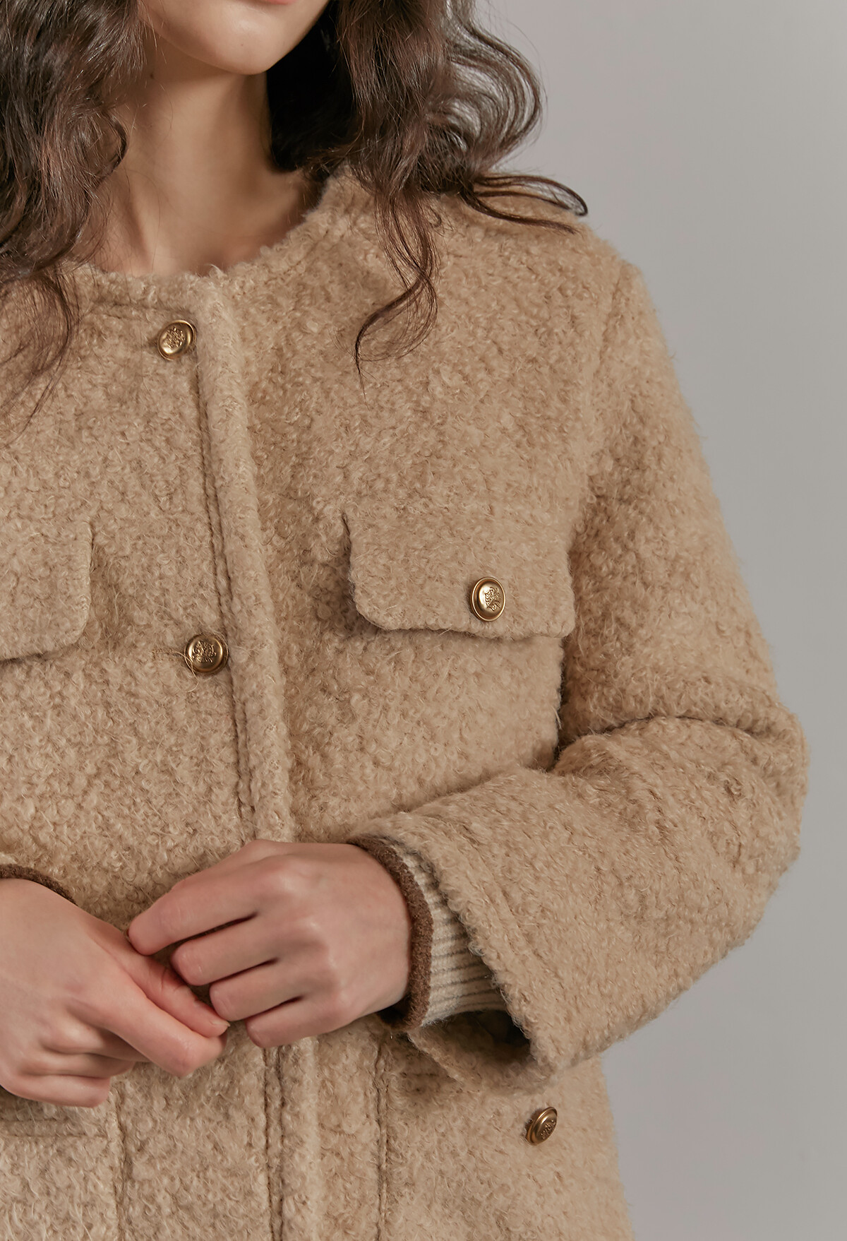 [J108] Boucle quilted long jacket - Beige (Muffler SET)
