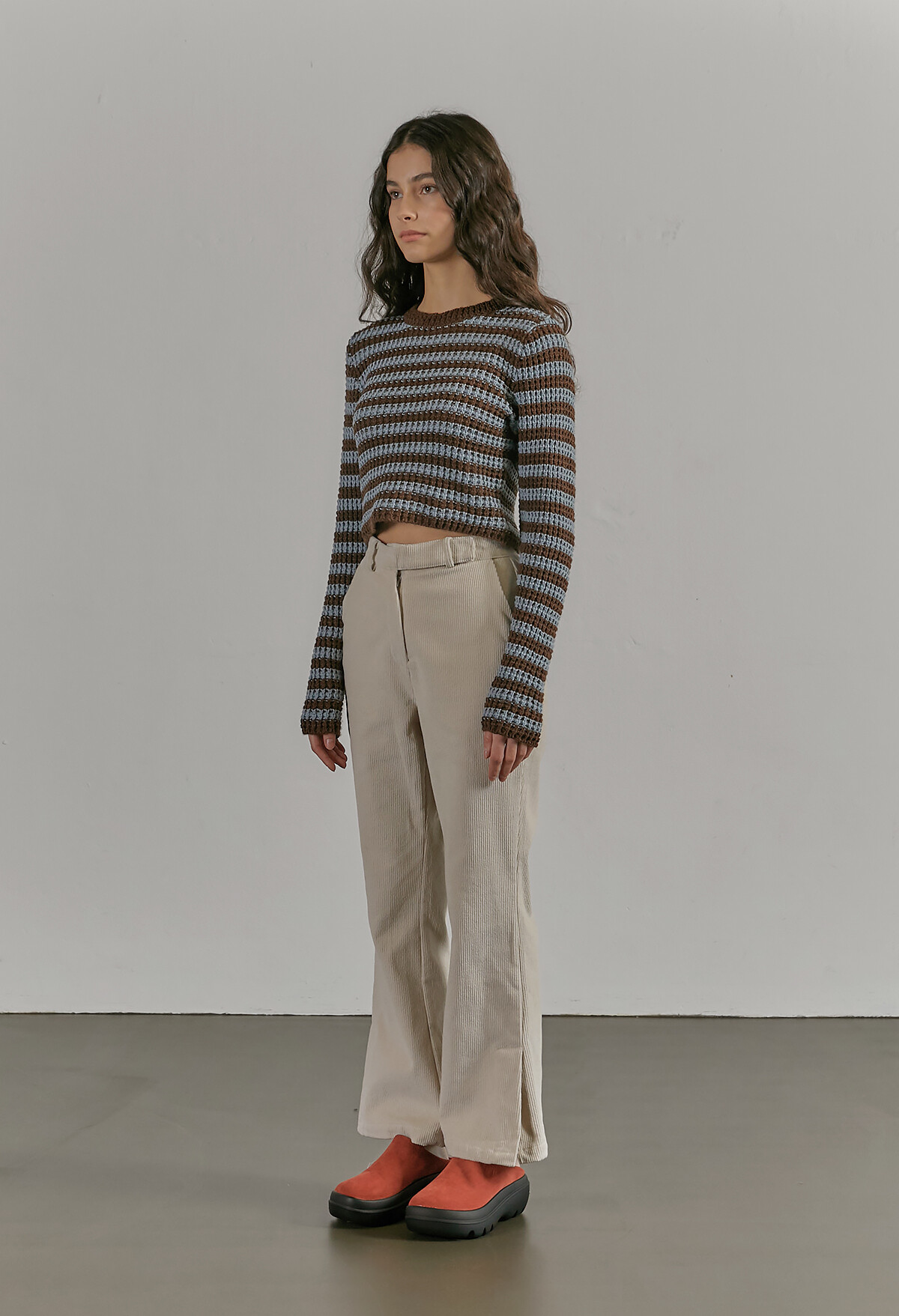 [R902] Crop Dangara Back Button Knit - Brown