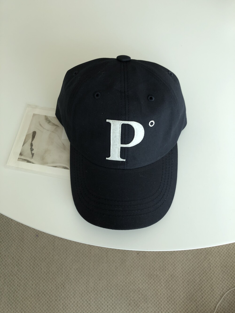 P logo cap