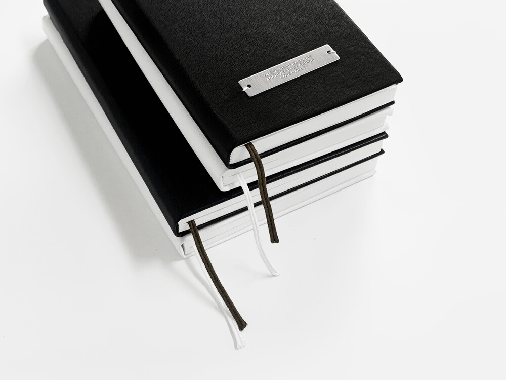 The box note_black