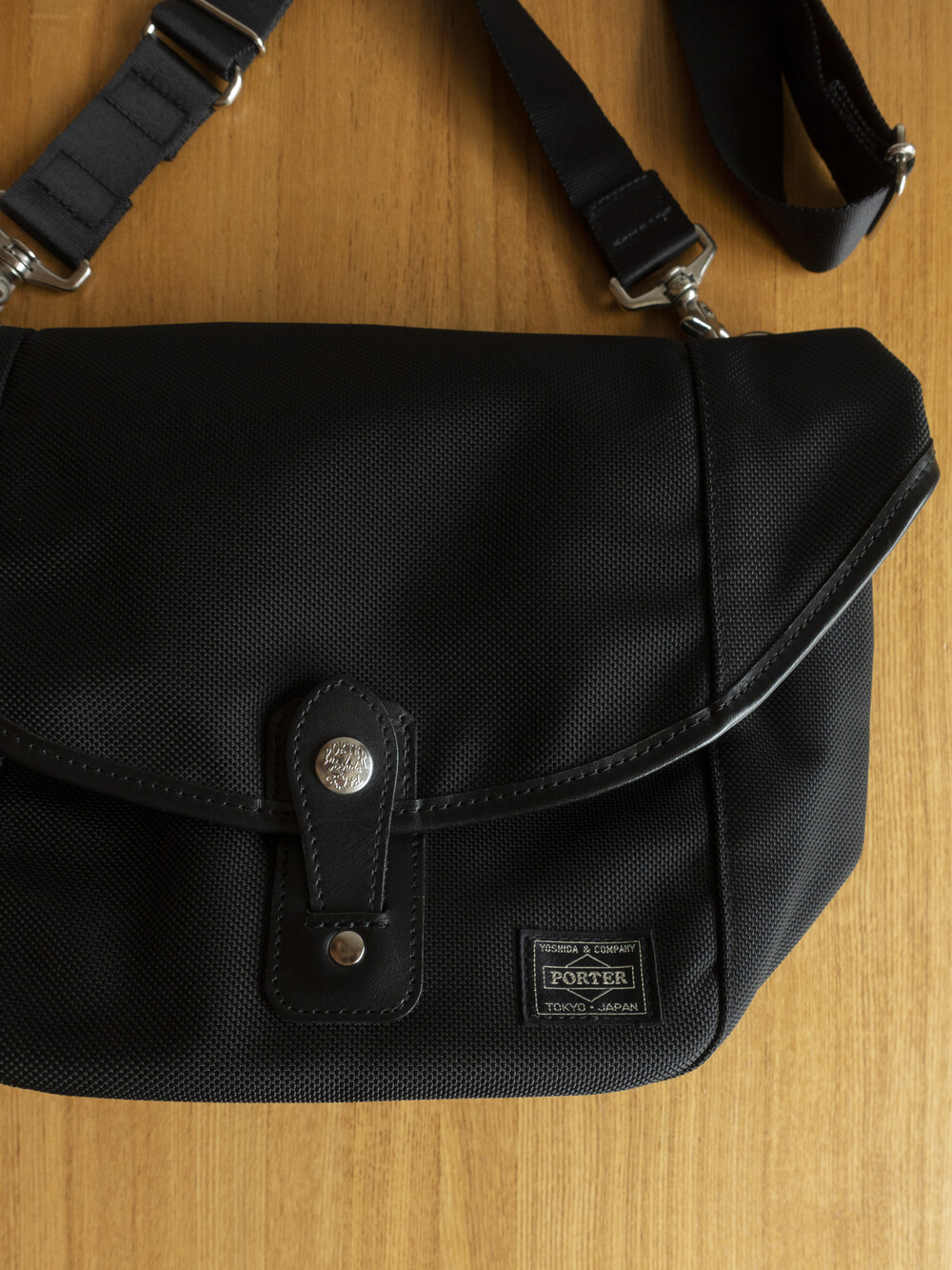 PORTER - Camera Shoulder Bag (Black)