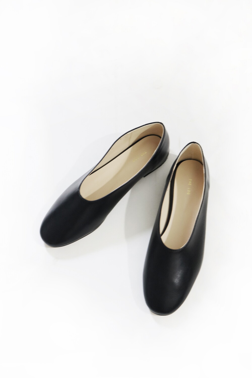 BASIC FLAT SHOES (2COLOR)