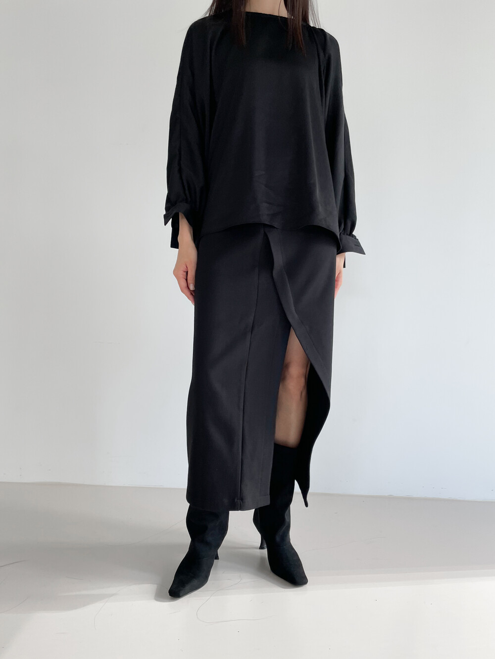 SOLID SLIT SKIRT (2COLOR)