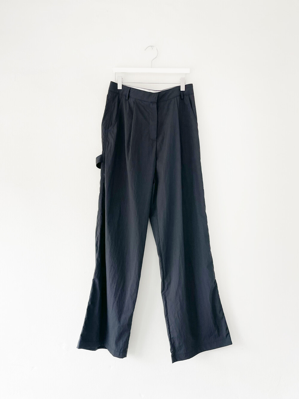 BEAST PANTS (2COLOR)