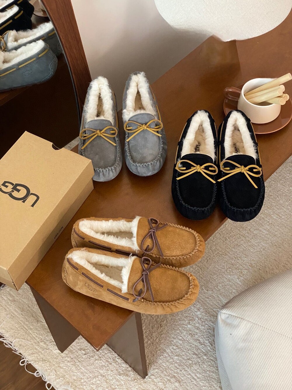 [수입] UGG 리본 모카신 3color