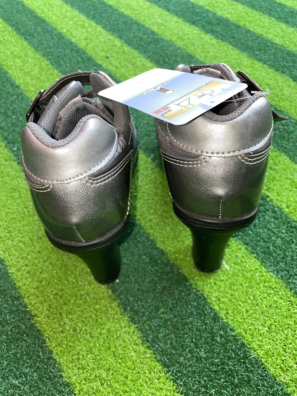 SPOR7Y HEELS
