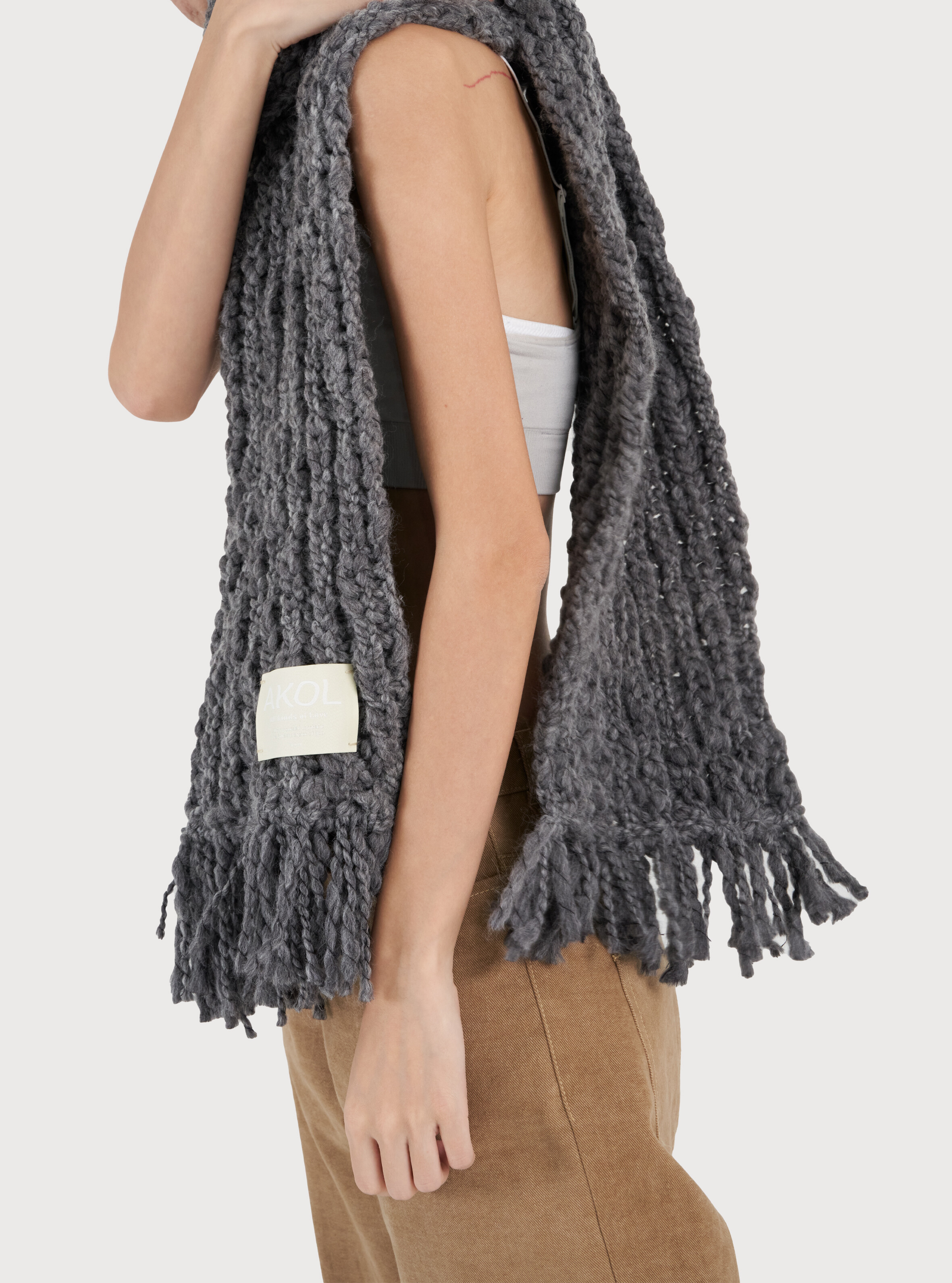 *ORDER-MADE* Chunky Hand-Knitted Wool Muffler - gray