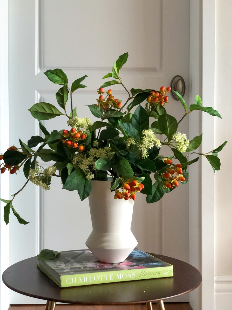 Orange hypericum berries (1대) - Amaranthine Blooms