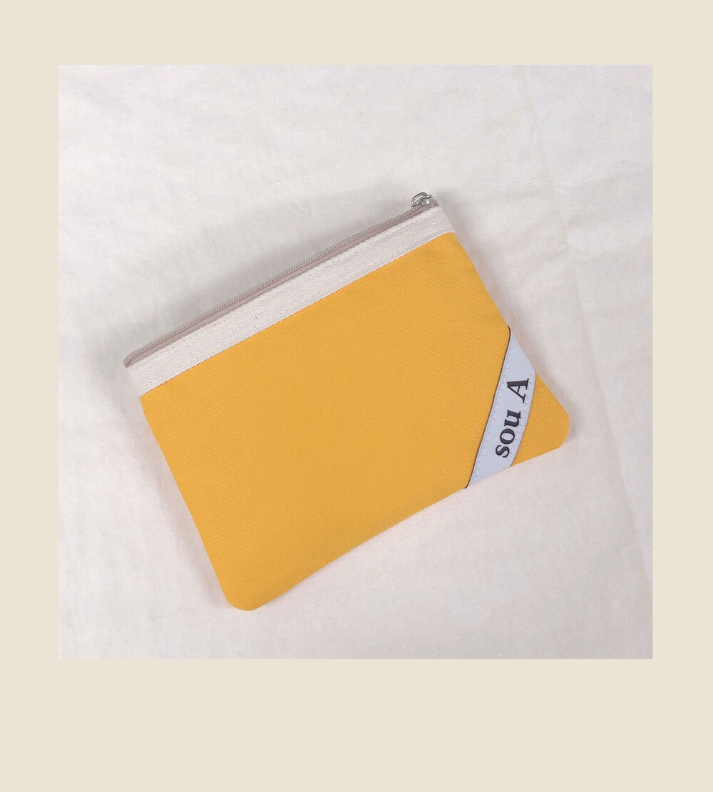Basic Pouch (lemon chrome)