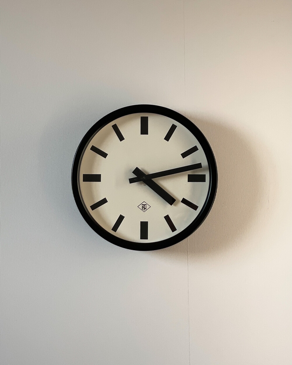 T&N(Telefonbau & Normalzeit) Wall Clock