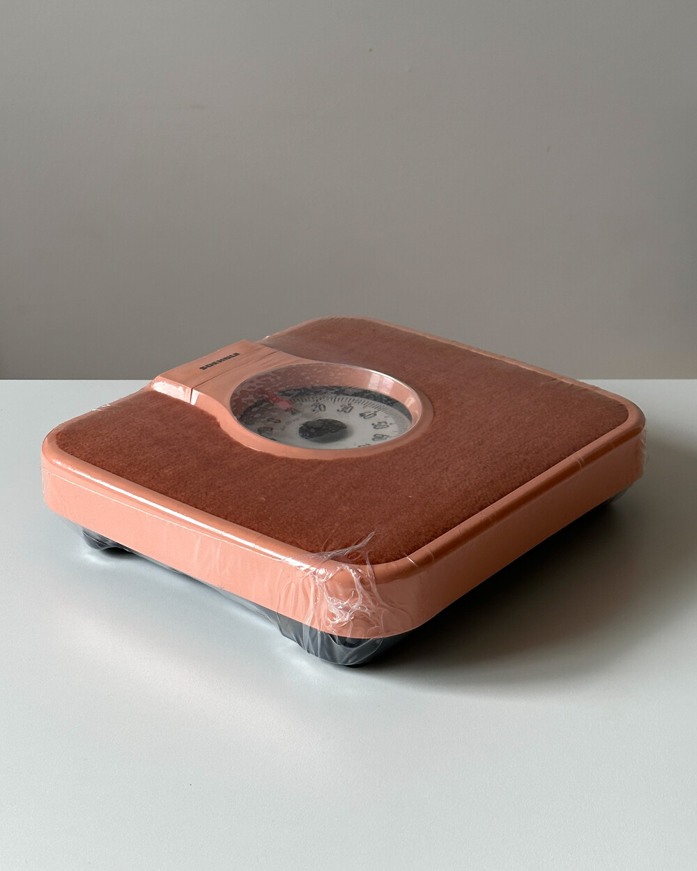 Vintage SOEHNLE Fluffy Orange Weight Scale
