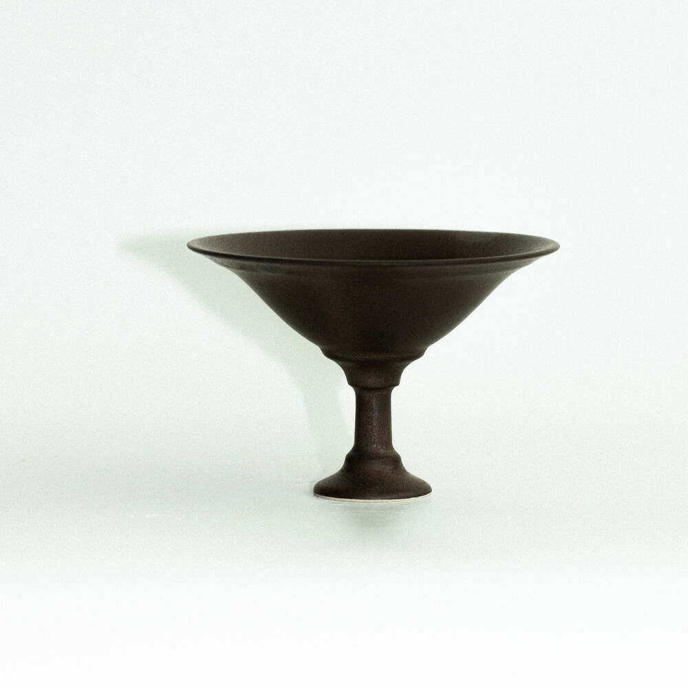 Goblet dessert bowl / golden black