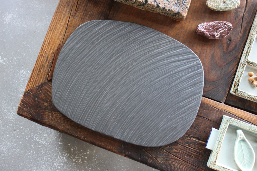 유광블랙 유성 도자기 매트 플레이트