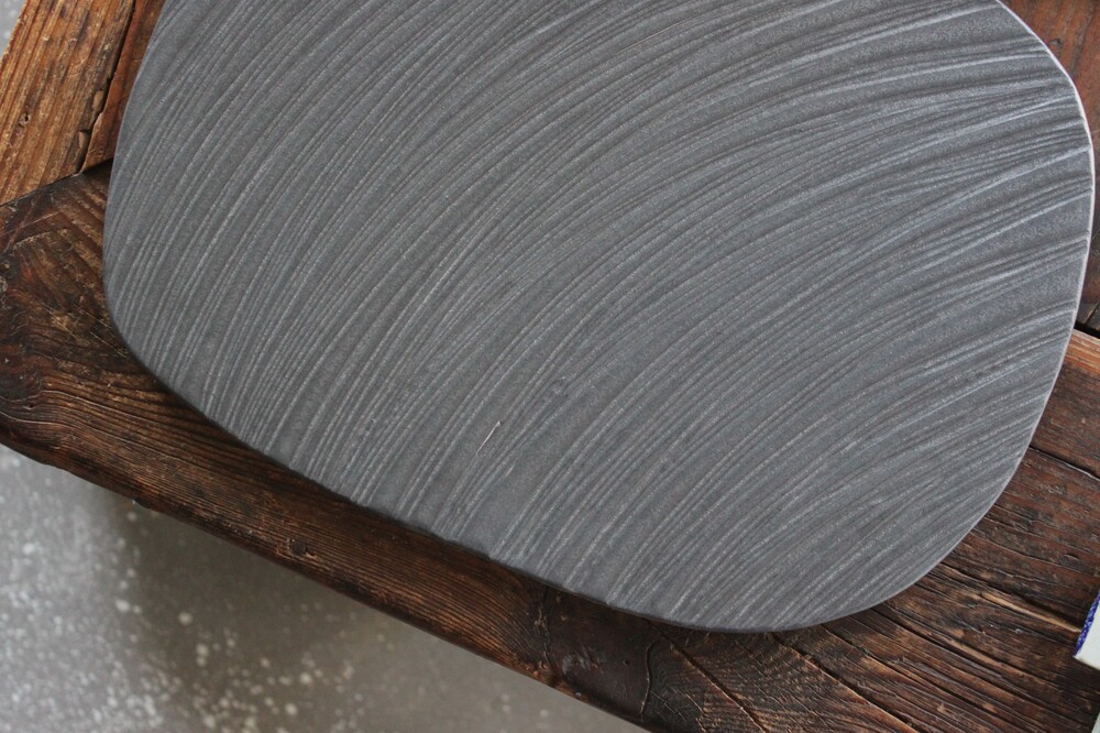 유광블랙 유성 도자기 매트 플레이트