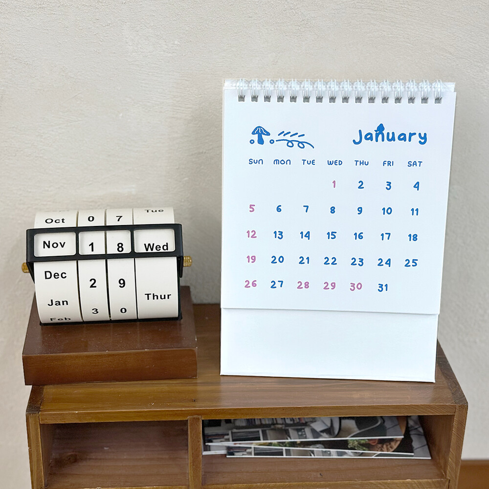 2025 bluebird desk calendar