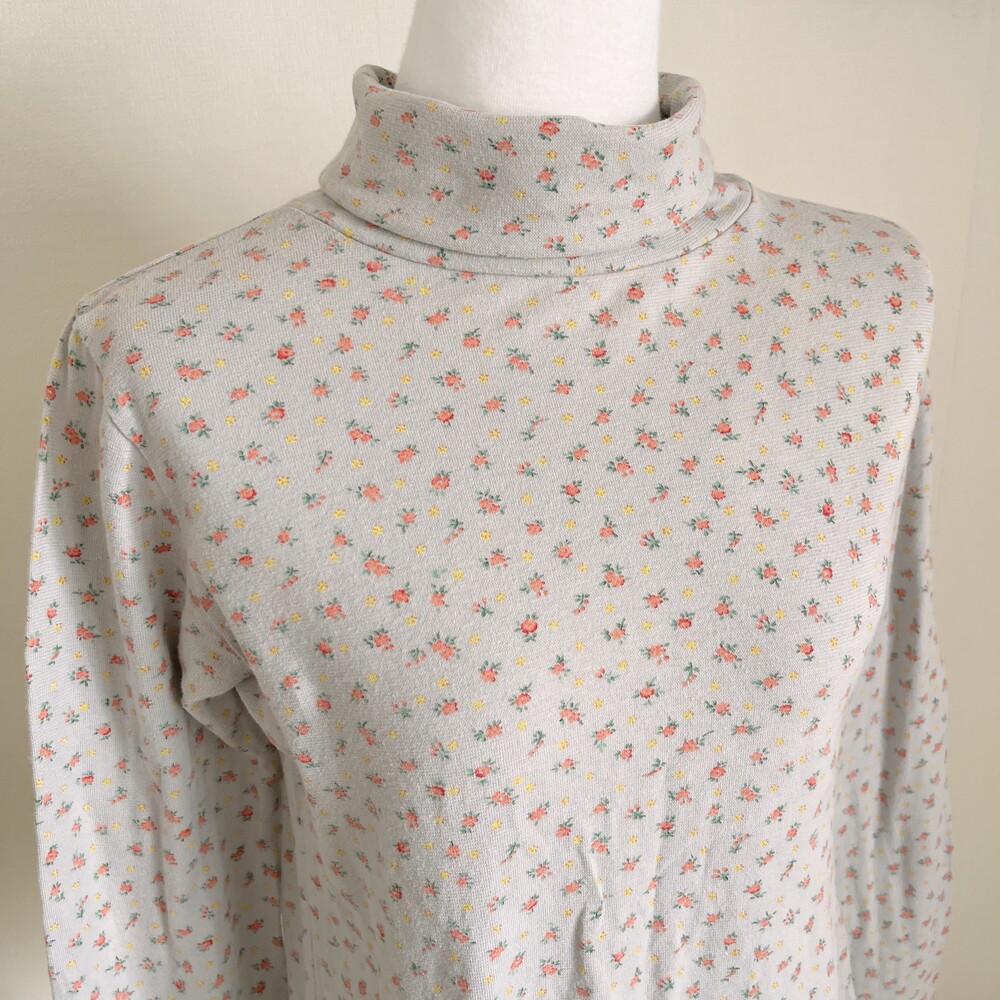 orange&yellow flower high-neck top