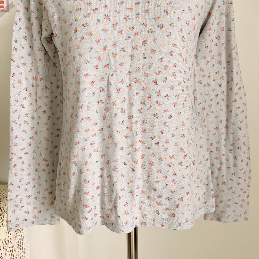 orange&yellow flower high-neck top