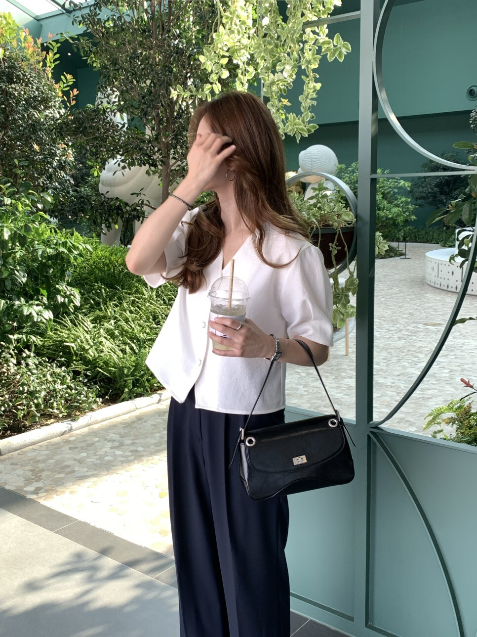 NO COLLAR BUTTON BLOUSE