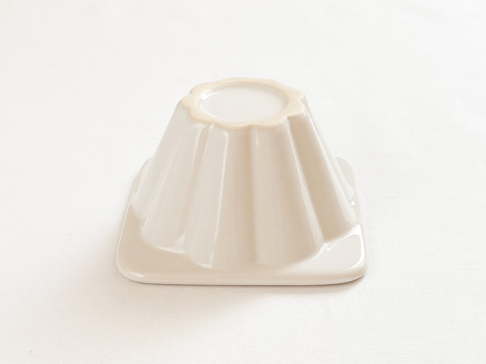 1960s english white pudding bowl