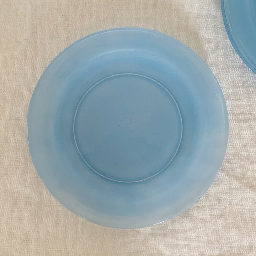 1970s Pyrex sky blue plate