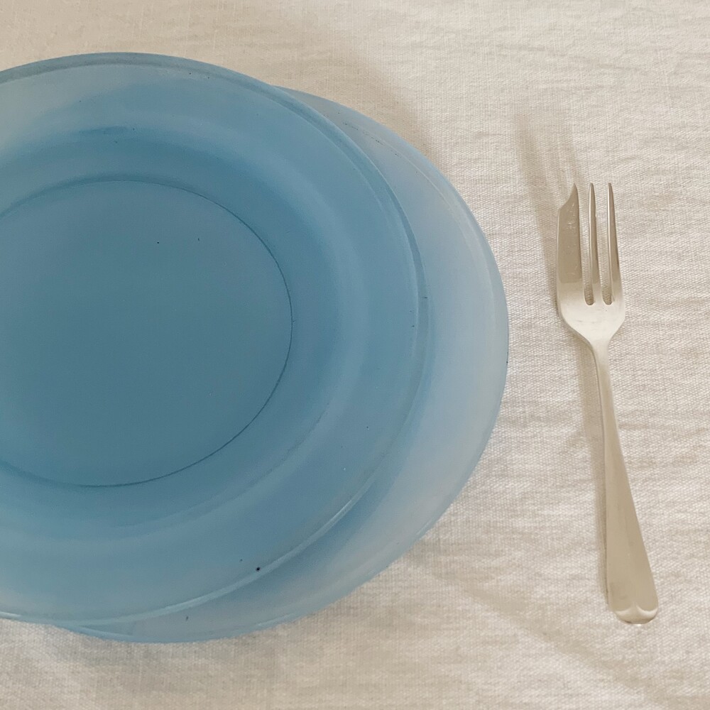 1970s Pyrex sky blue plate