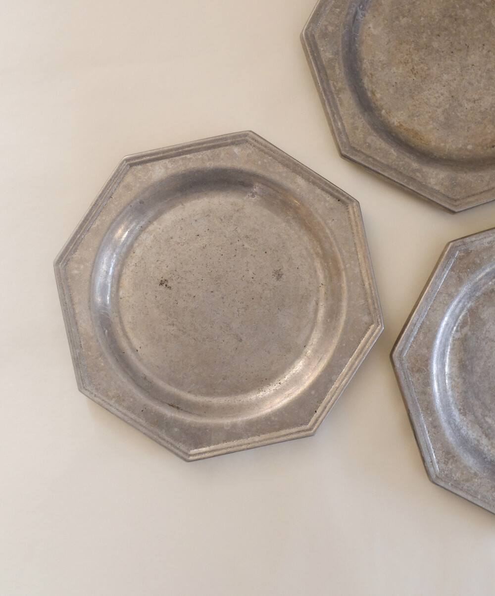 1960s Wilton Columbia octagon pewter plate