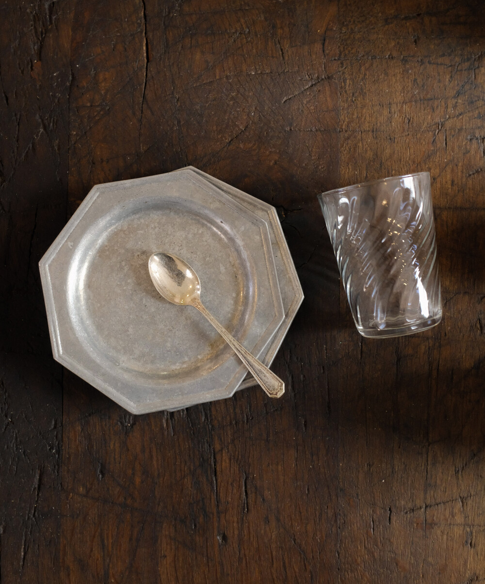 1960s Wilton Columbia octagon pewter plate
