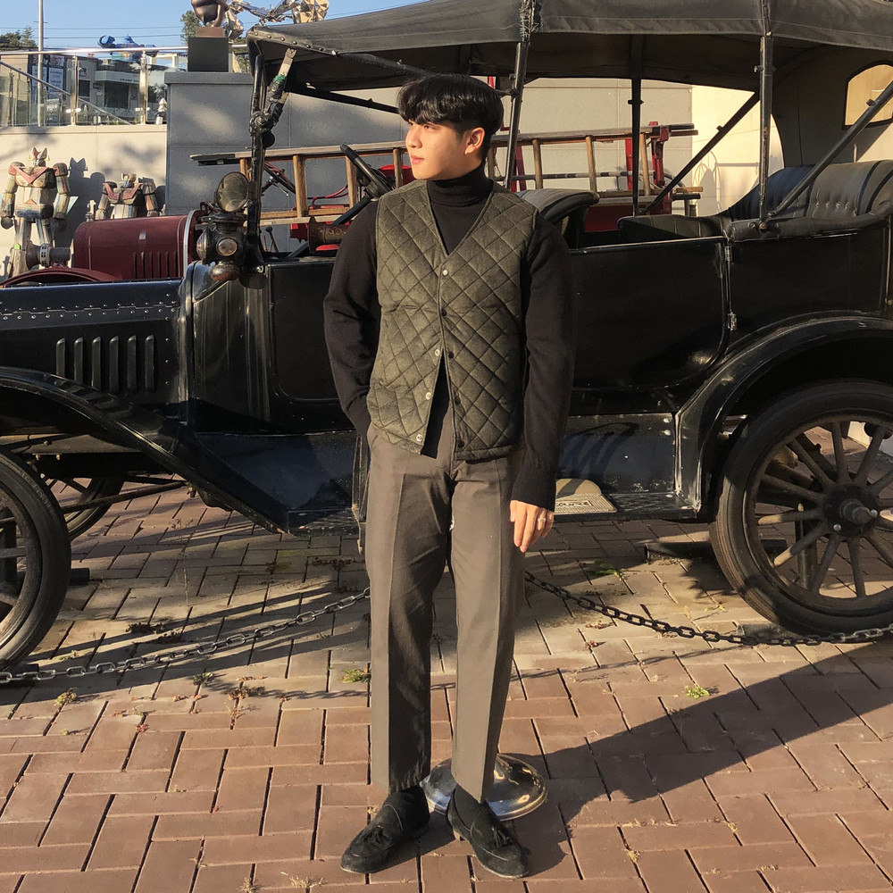 [Tomtyler] 스웨이드 퀼팅 조끼 [2color]