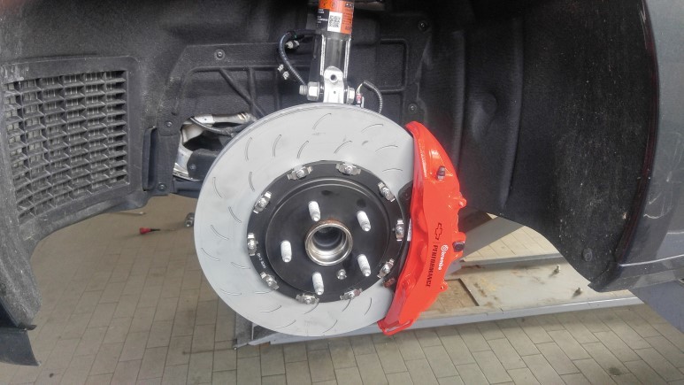 GM PERFORMANCE BREMBO 6P KIT