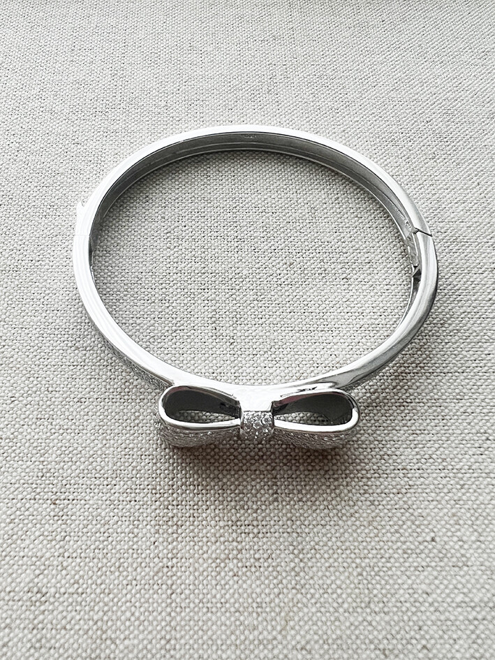 Ribbon Bangle