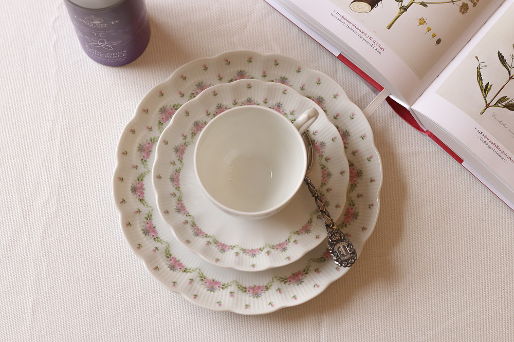 Kaiser Romantica Tea Trio set