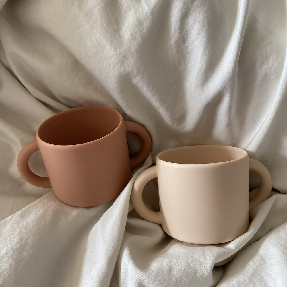 Double handle straw cup