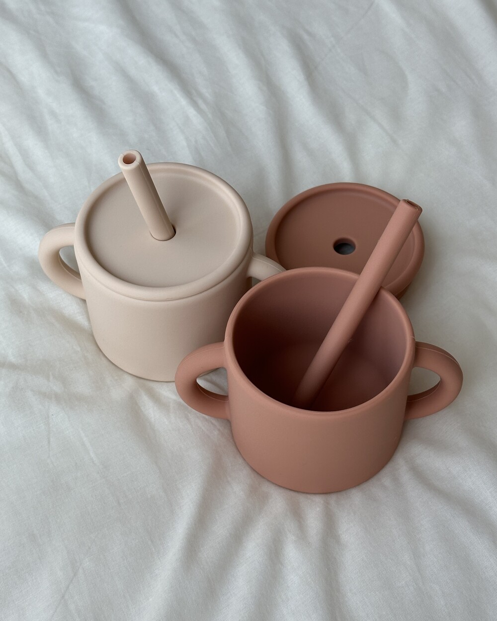 Double handle straw cup