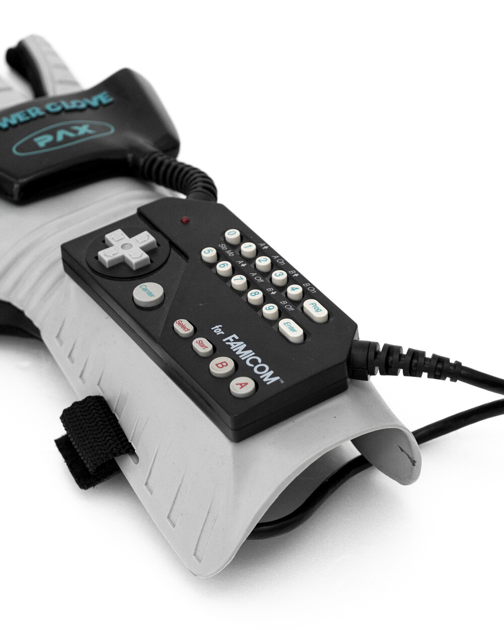 Nintendo ‘Power Glove’ controller