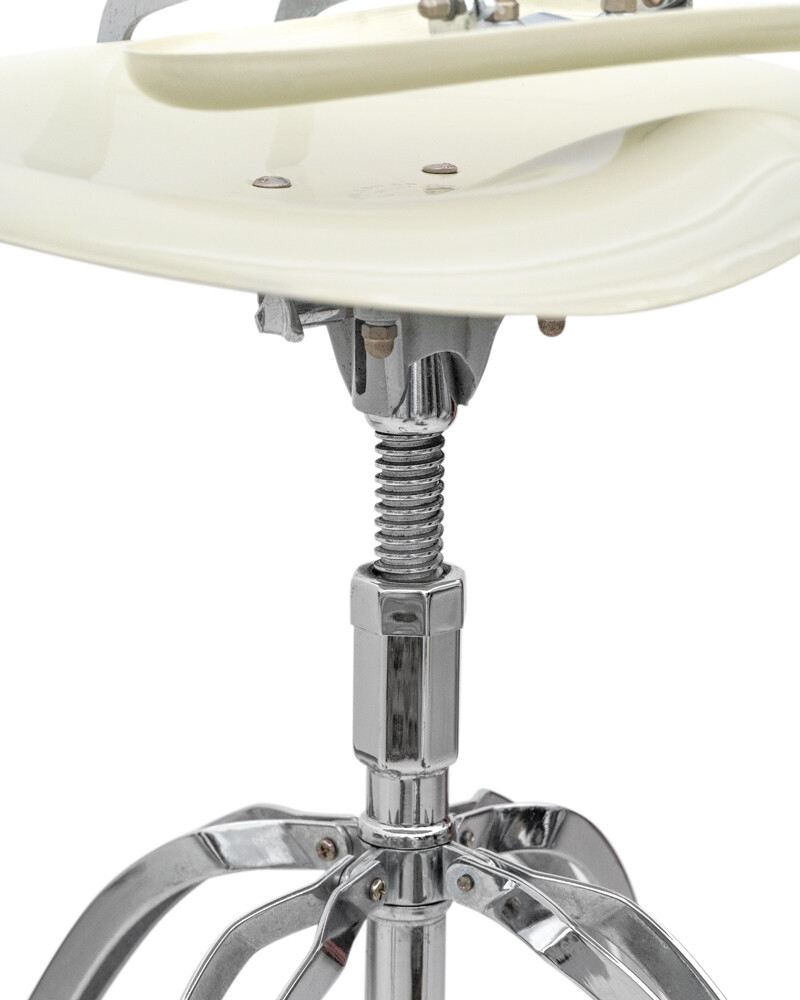 Dulton Beat Chair Ivory