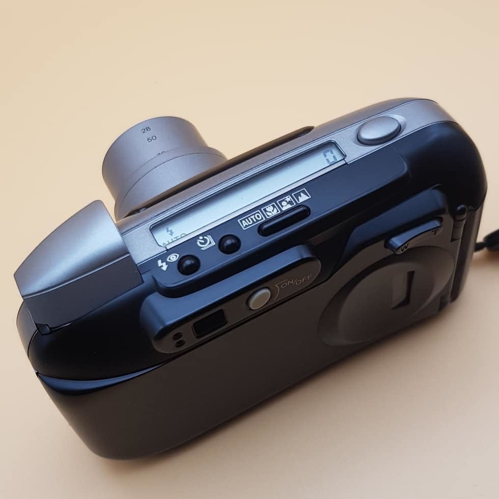 MINOLTA RIVA ZOOM 70W