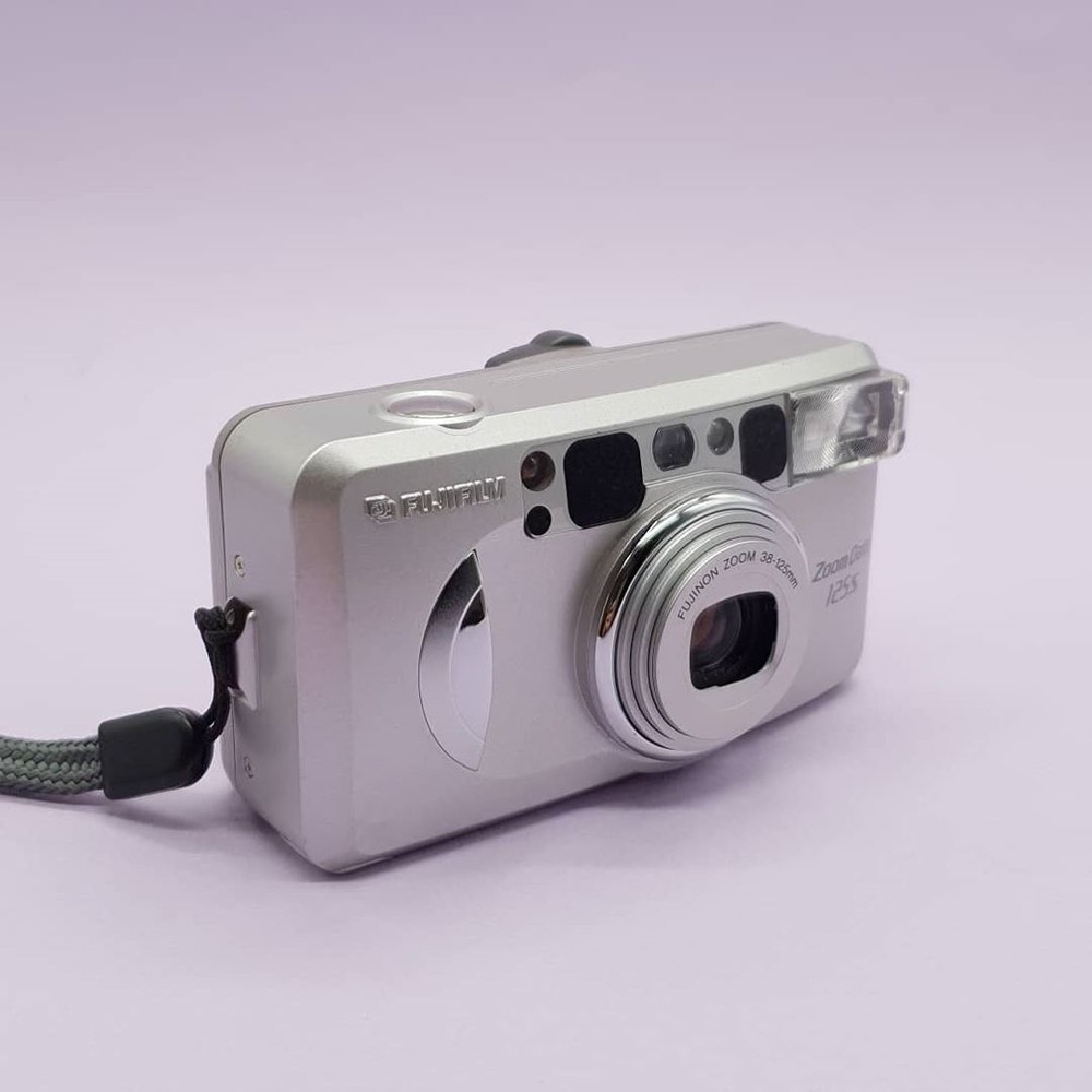 FUJIFILM ZOOM DATE 125S