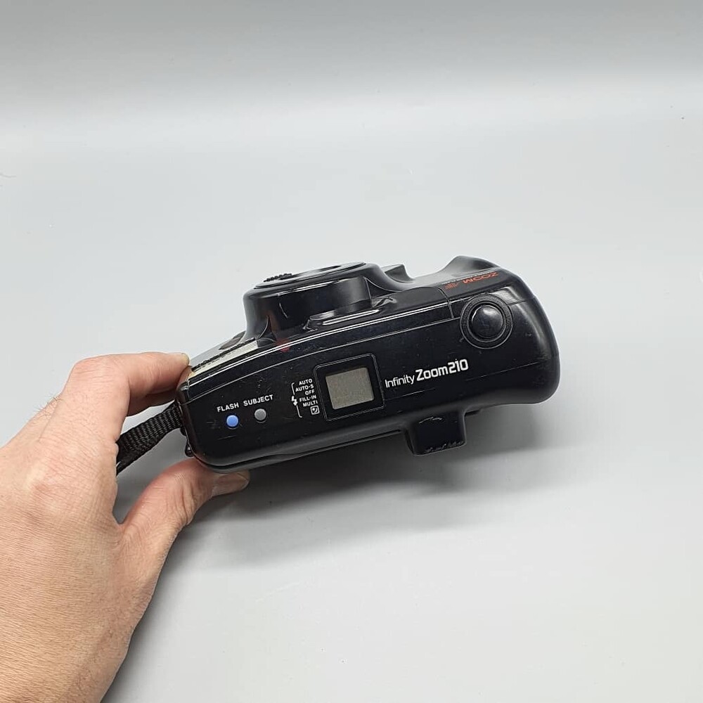 OLYMPUS INFINITY ZOOM 210