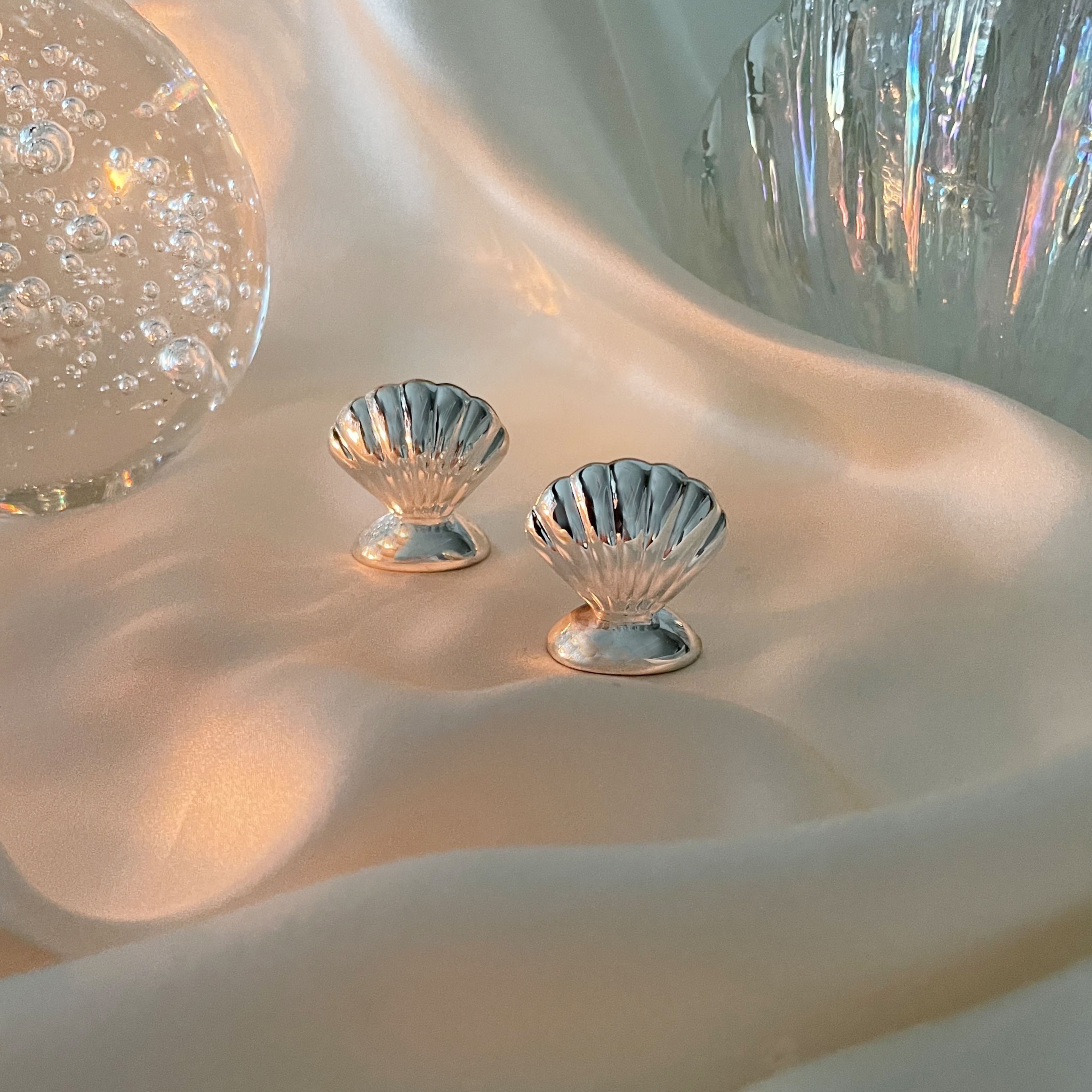 vintage clam shell card holder