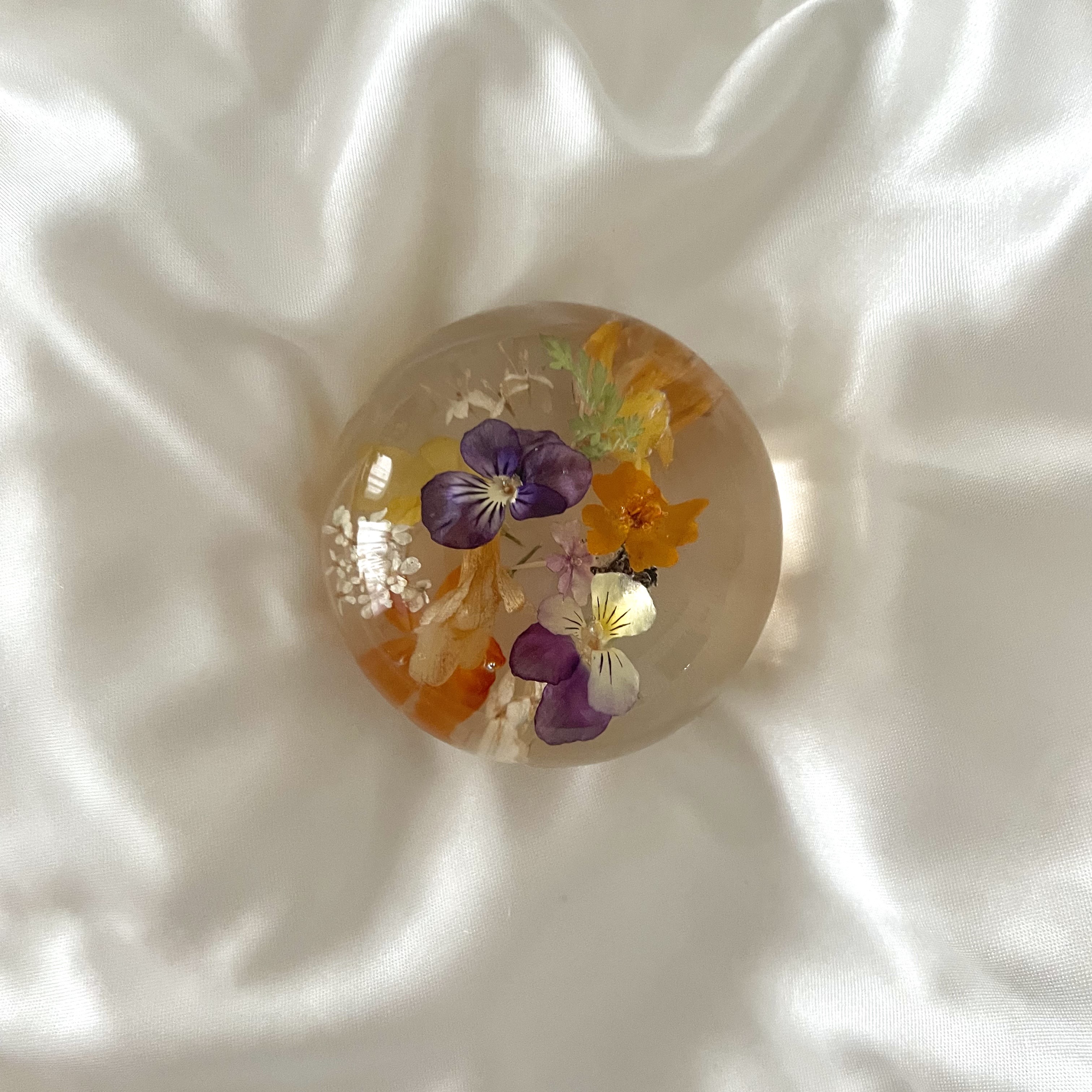 vintage pansy flower paperweight, England