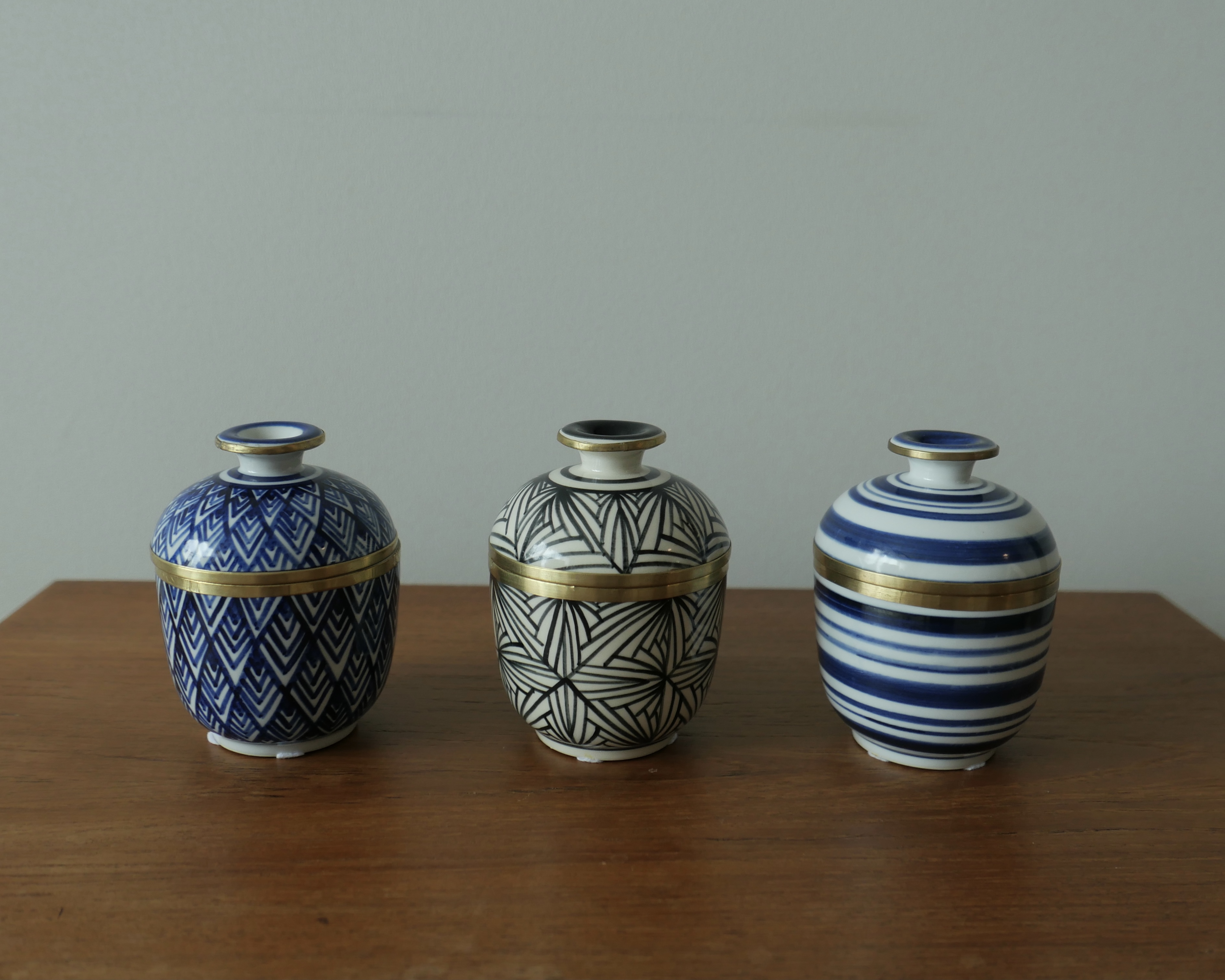 Thaniya_Hand Crafted Ceramic Candle(Tuay)