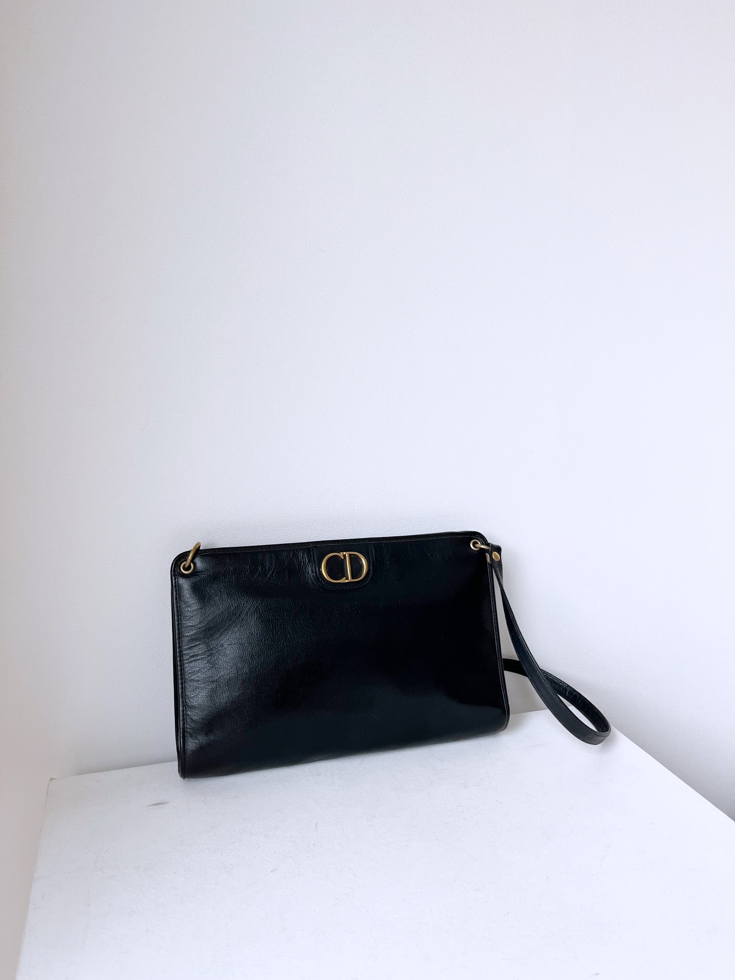 CHRISTIAN DIOR CD Logo Leather Shoulder Bag