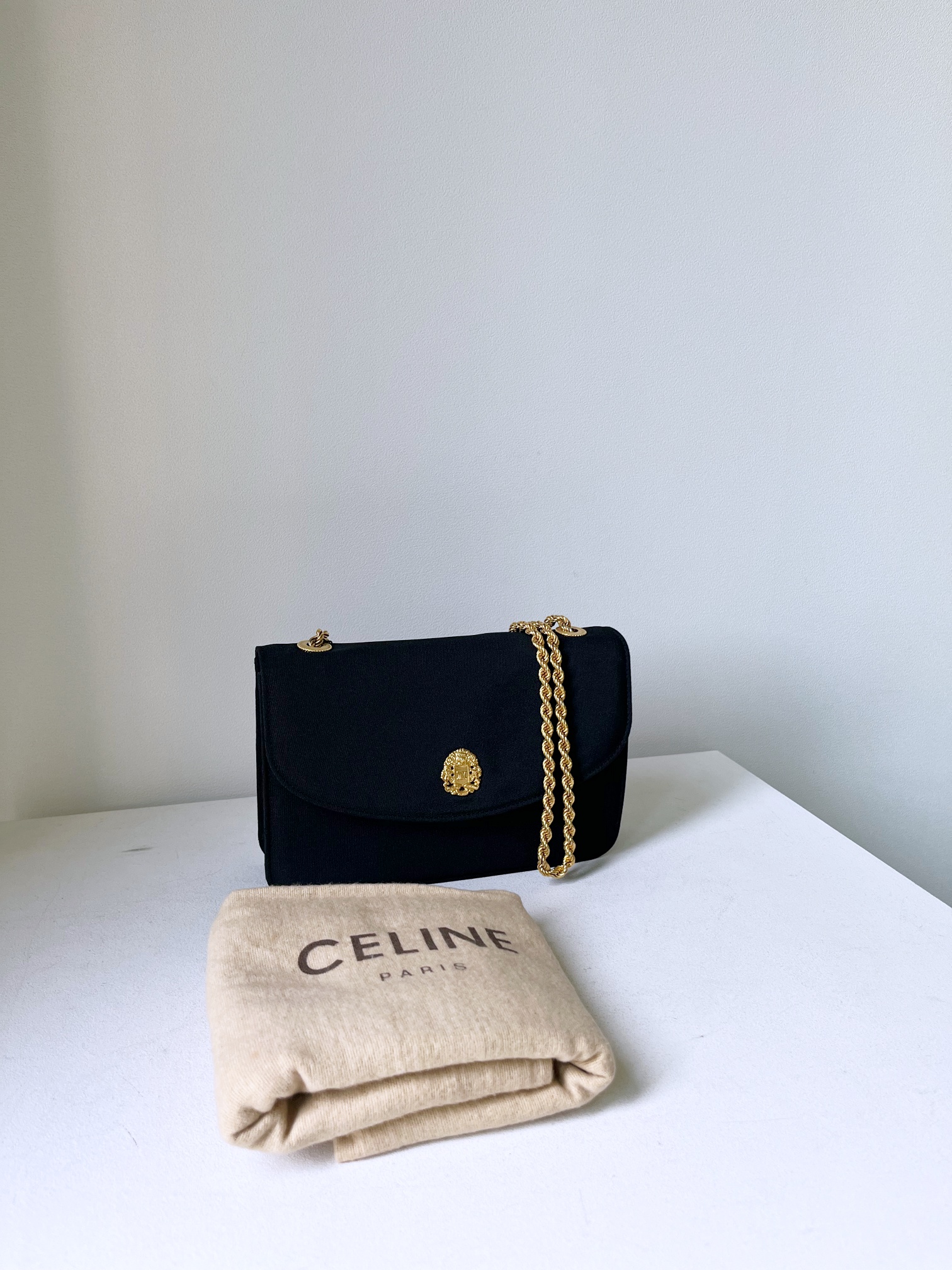 CELINE Emblem Logo Fabric Chain Shoulder Bag